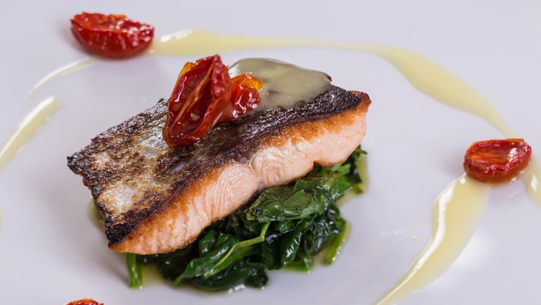 Chef’s viral post recounts diner denying salmon, berating pink steak