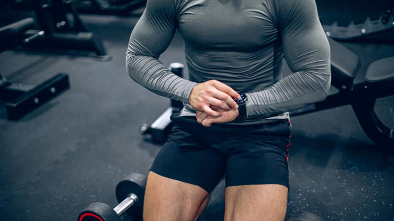 How resting 30 seconds to 5 minutes between sets can boost your workout ...