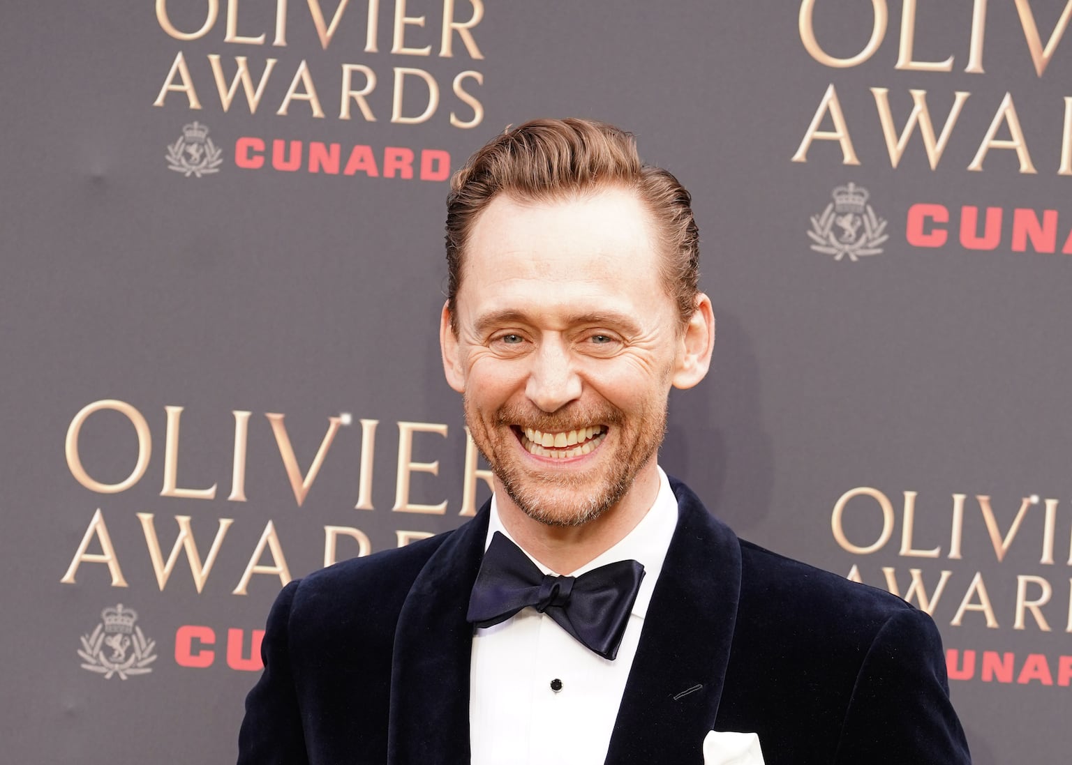 Tom Hiddleston to front innovative new documentary exploring Pompeii ...