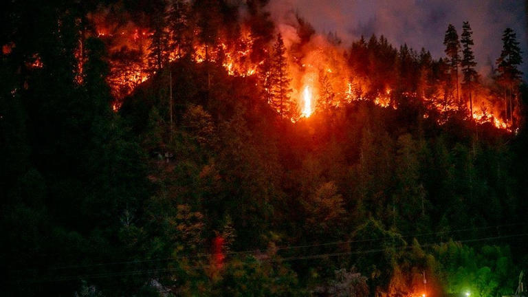 Gov. Tina Kotek declares Oregon emergency as wildfire threat intensifies