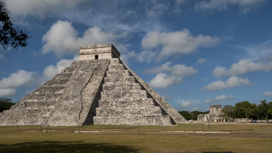 15 myths and mysteries of Mayan ruins