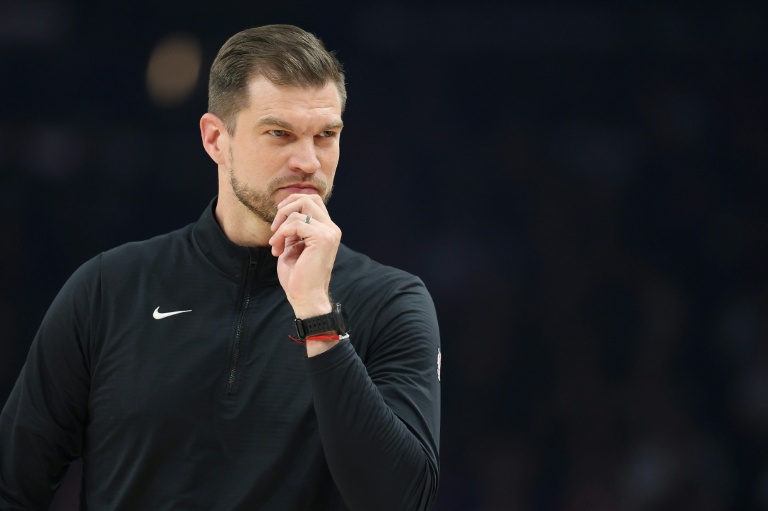 NBA Bulls confirm Splitter as new coach