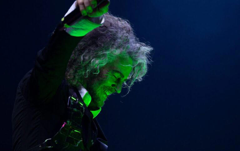 The Flaming Lips cancel show as frontman Wayne Coyne battles pneumonia