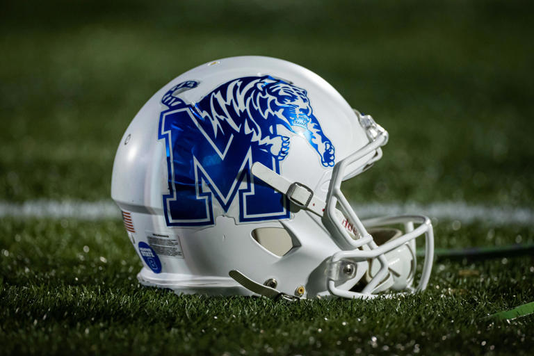 FSU offensive tackle target commits to Group of Five program