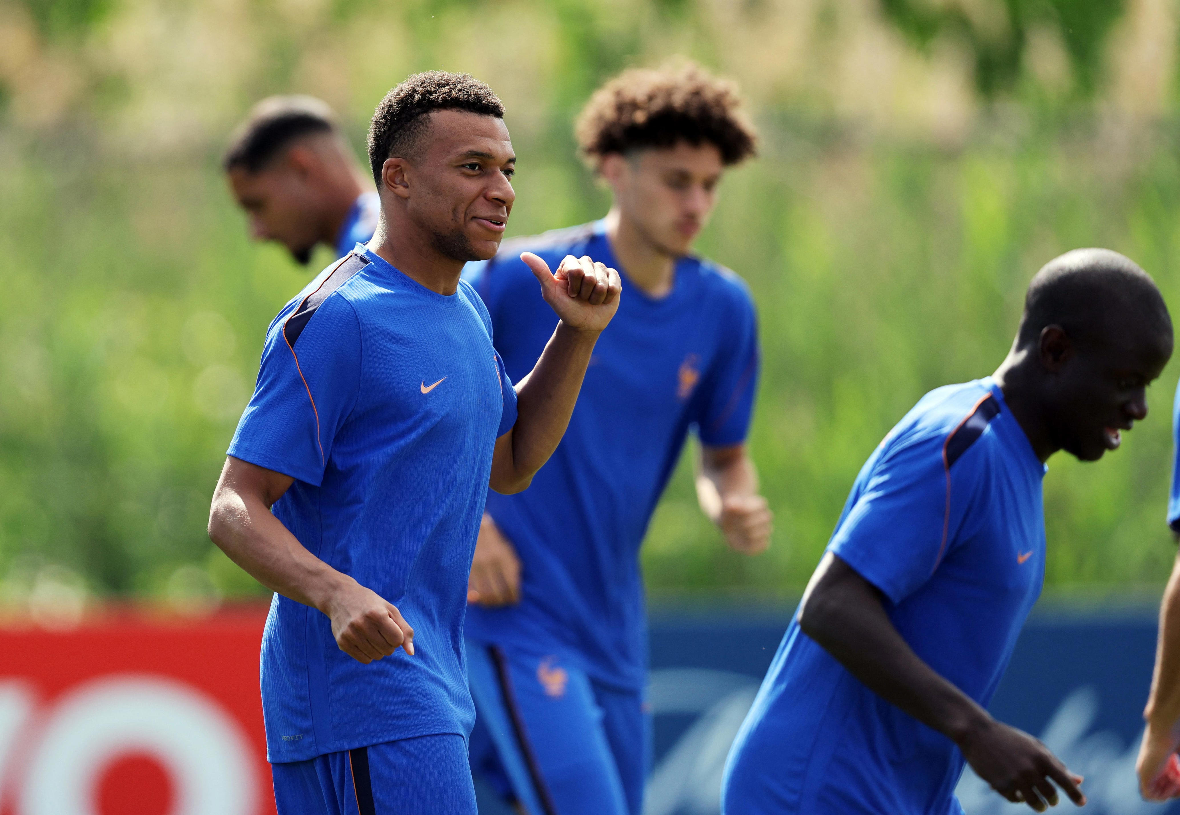 Kylian Mbappe leads France lineup vs Senegal in World Cup at MetLife