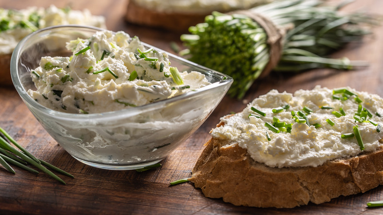 18 ingredients that will upgrade plain cream cheese