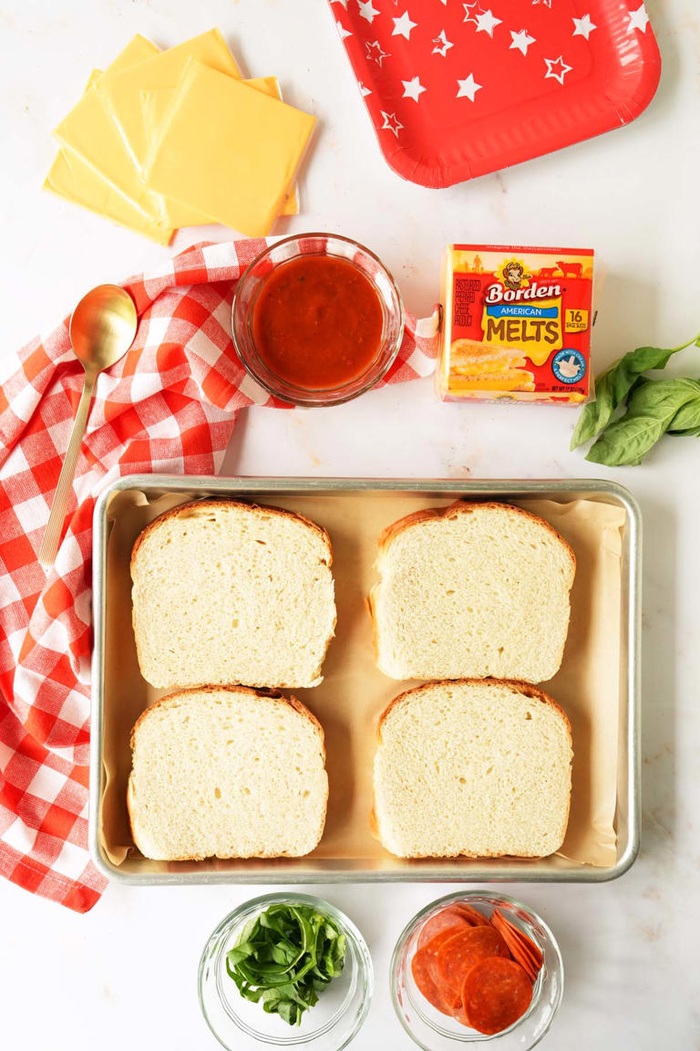 Pepperoni pizza grilled cheese (with basil & marinara)