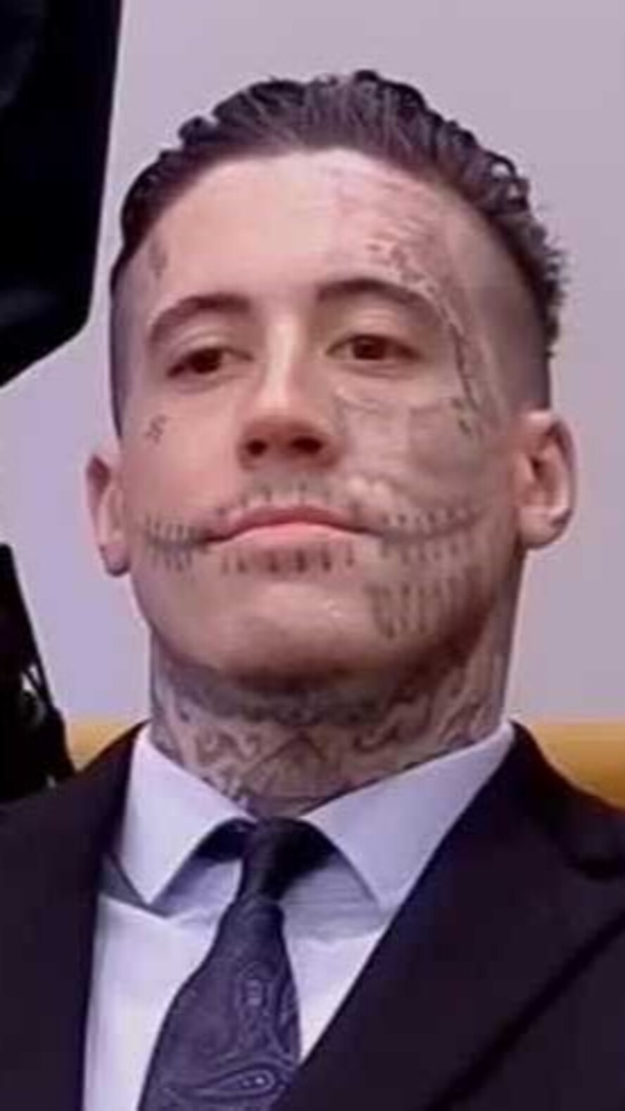 Thousands sent love letters to a convicted killer