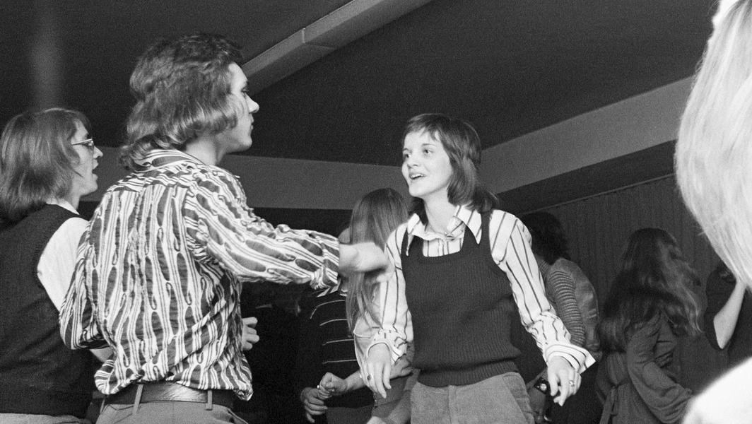 Dating culture and traditions of the 1970s
