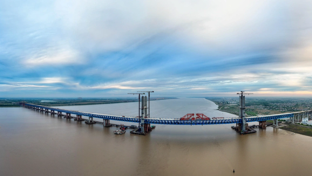 12 longest and most notable bridges worldwide