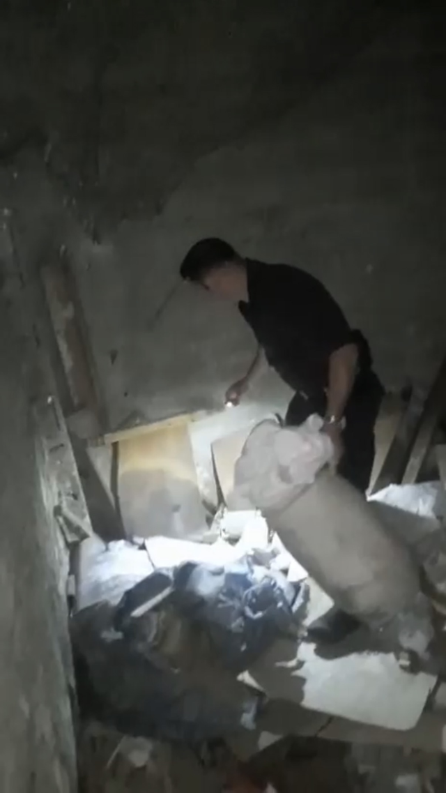 Bakan aile binası sansa da içerisi bambaşka! Ekipler bile inanamadı