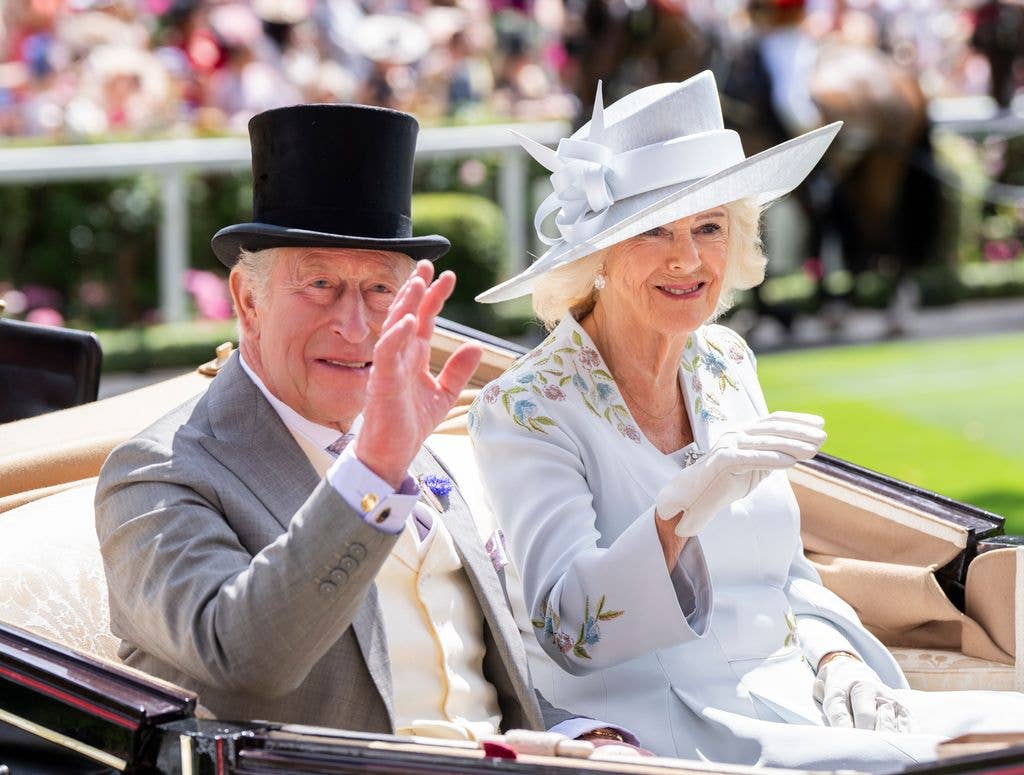 Queen Camilla leaves fans giggling with 3-word carriage comment at Ascot