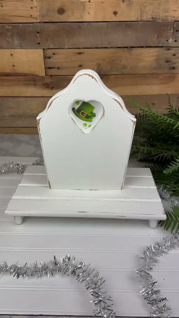 Thrifted heart rack becomes a sweet holiday cupcake stand