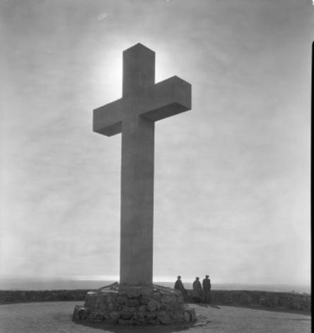 The snail, the cross, and the view: Seven stories hidden in plain sight ...
