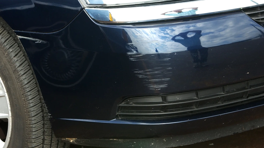 15 common habits that damage car paint