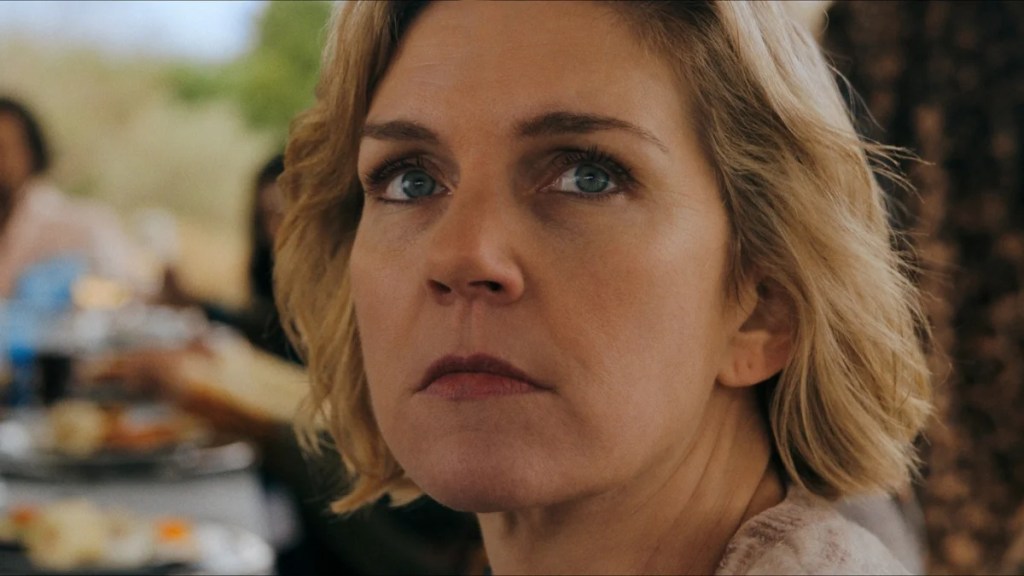Rhea Seehorn loves that female anger is deadly in 'Pluribus'