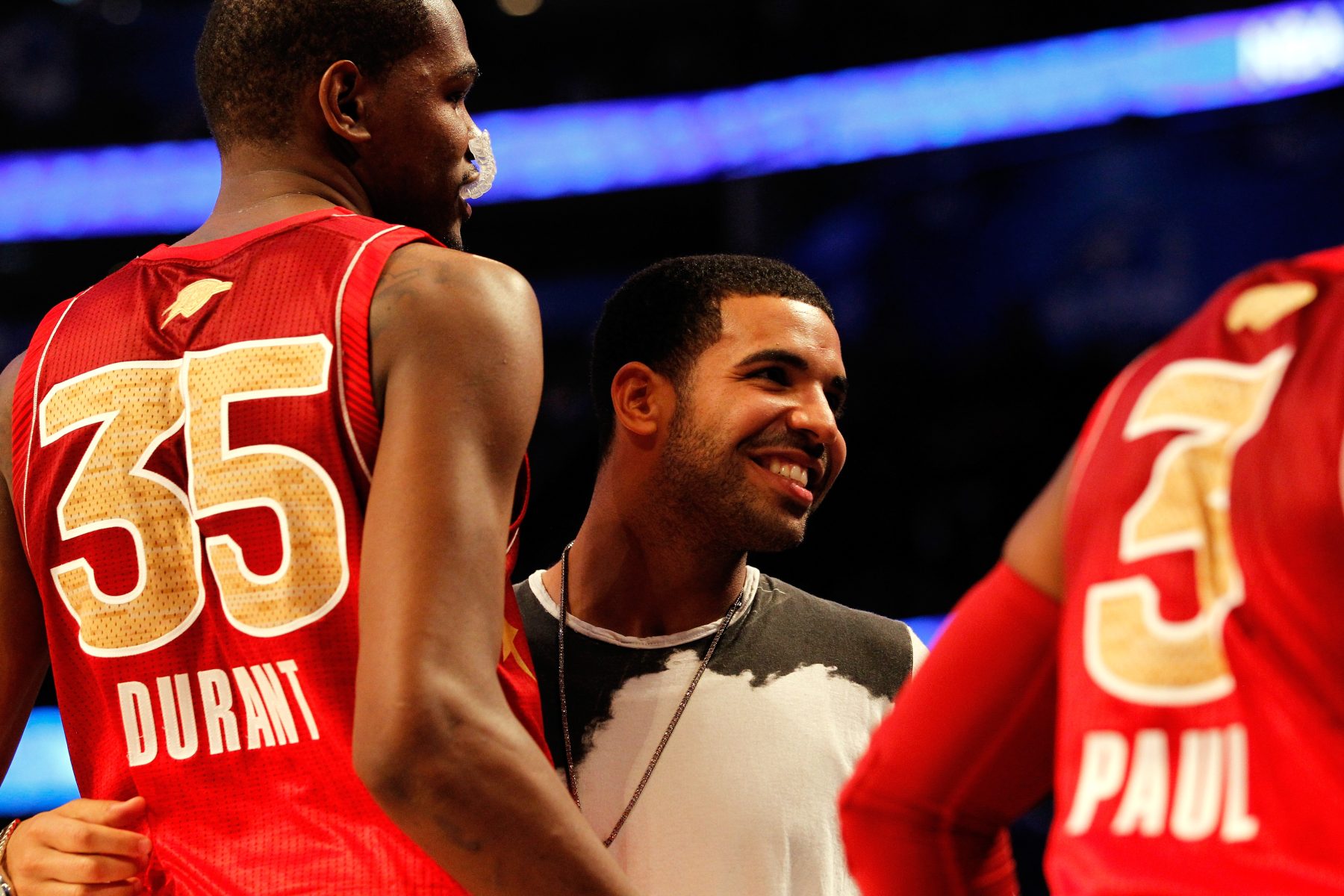 Drake mocks Anthony Edwards in ad for Kevin Durant's Nike sneakers