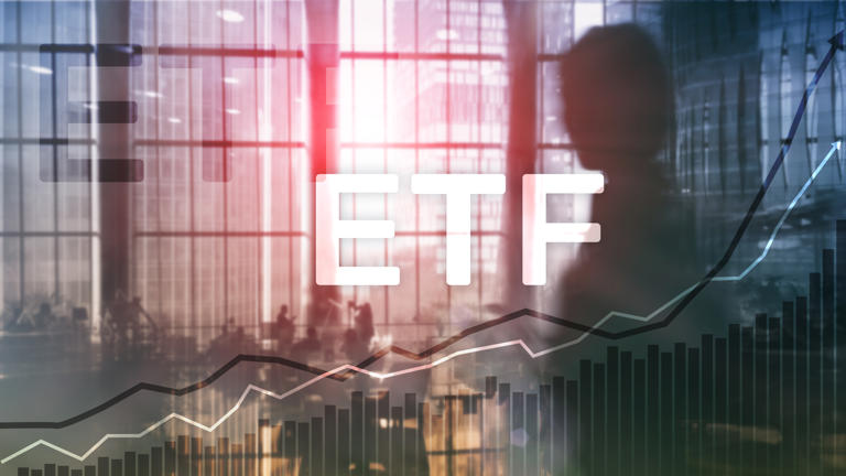 1 no-brainer S&P 500 ETF to buy right now for less than $500