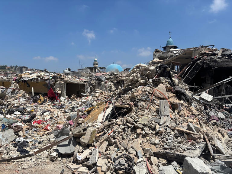 Israeli shells boom over Nabatieh as south Lebanon remains on edge ...