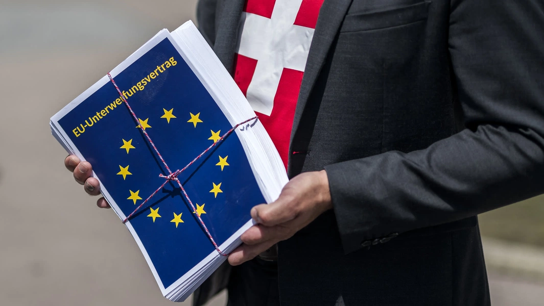 Swiss voters signal strong backing for landmark EU deal