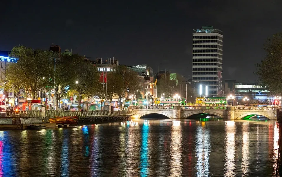 Exploring Ireland through its cities and stories