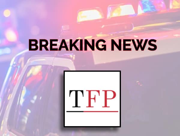 Experimental plane tears apart mid-air, crashing into Polk County ...