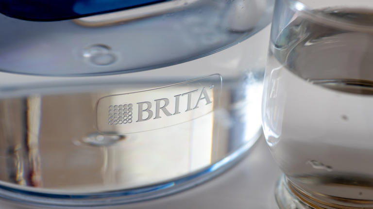 Consumer Reports names their recommended water filter pitcher brand for ...