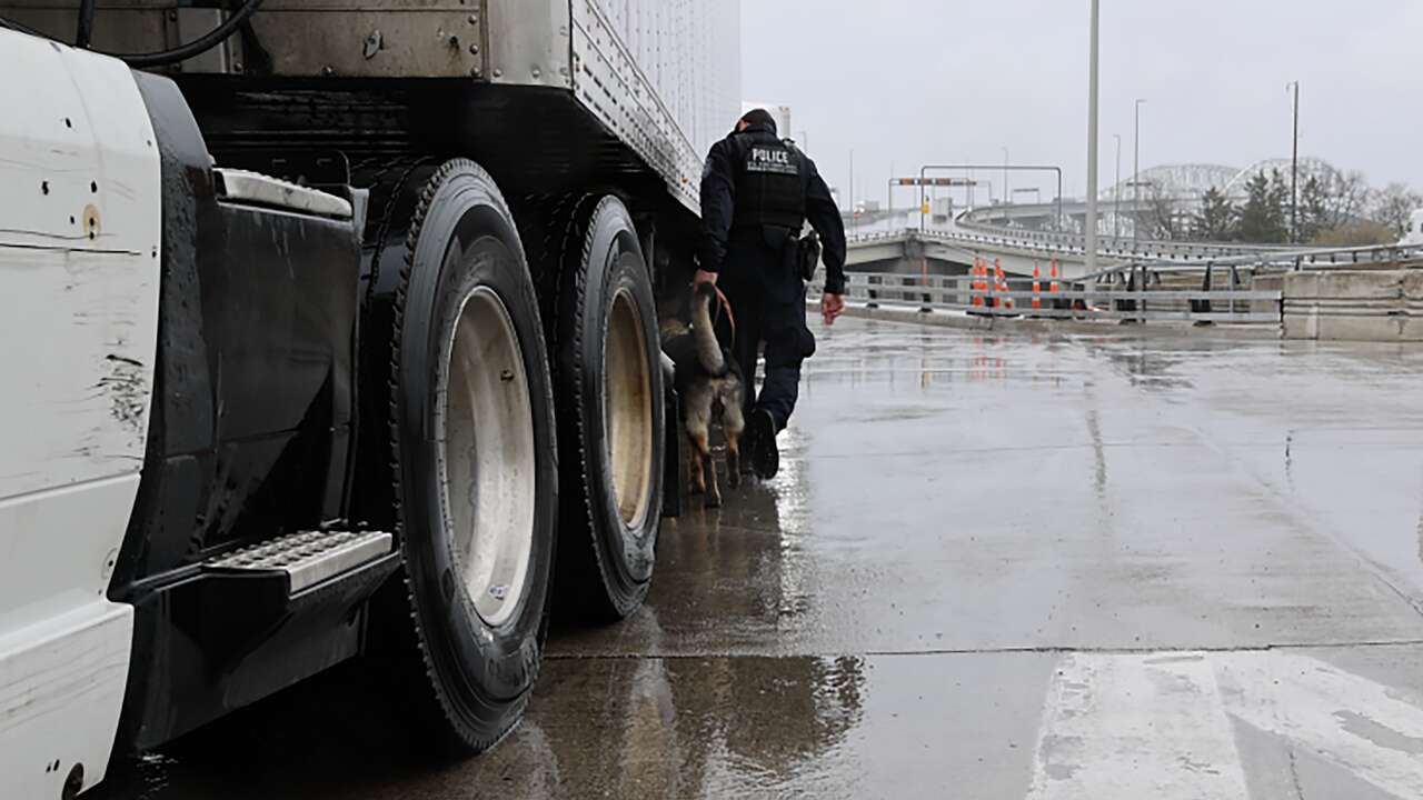 133 pounds of cocaine seized near Blue Water Bridge in Port Huron