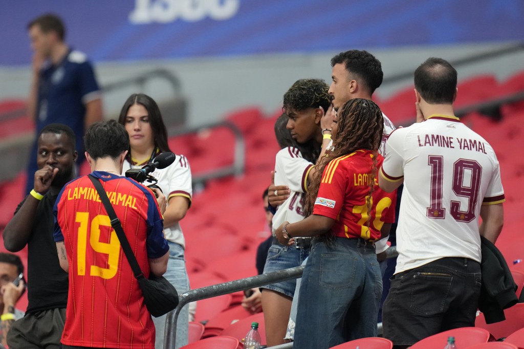 Spain’s teen phenom Lamine Yamal consoled by influencer girlfriend ...