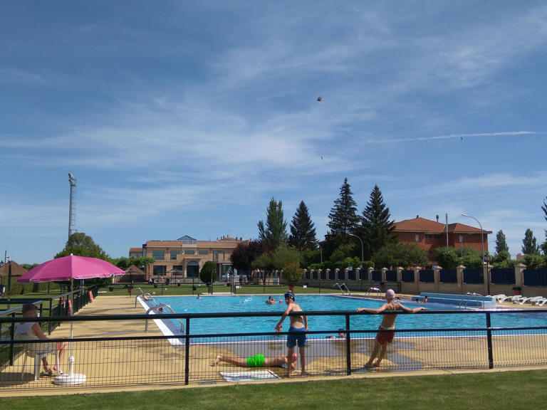 Santa María del Páramo abre sus piscinas municipales el miércoles 17 de ...