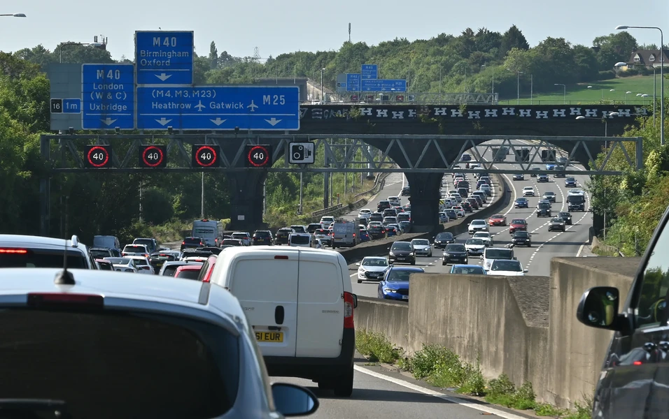 M25 to shut overnight for resurfacing after lorry fires