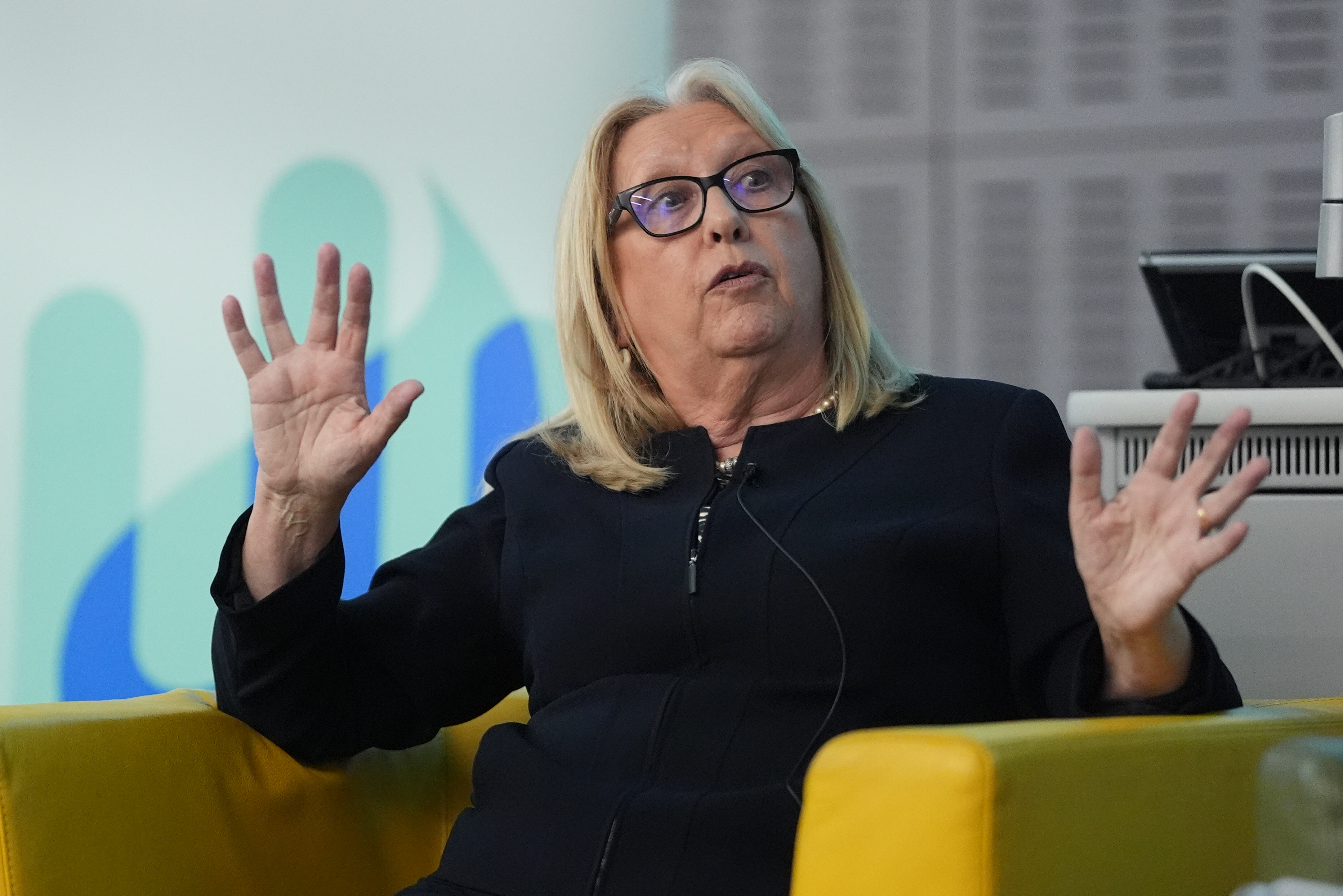 ‘Stand doubly strong’ – former president slams use of Irish flag to ...