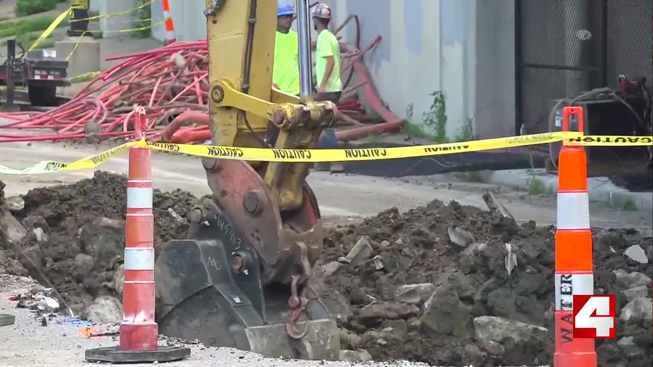 Downtown St. Louis sinkhole repairs continue; reopening timeline unclear