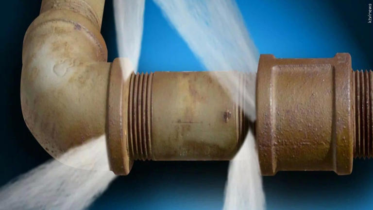 Water main break reported at Phillips Lane