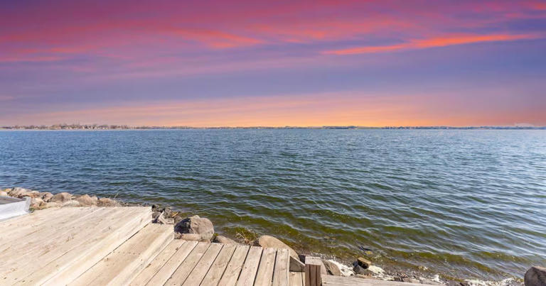 5 waterfront rentals in South Dakota that feel like a dream