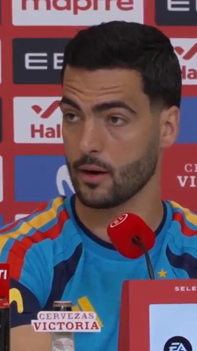 Vertical soccer WC26 Spain presser