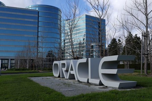 Acciones de Oracle bajan 10,49% por magras ventas en la nube