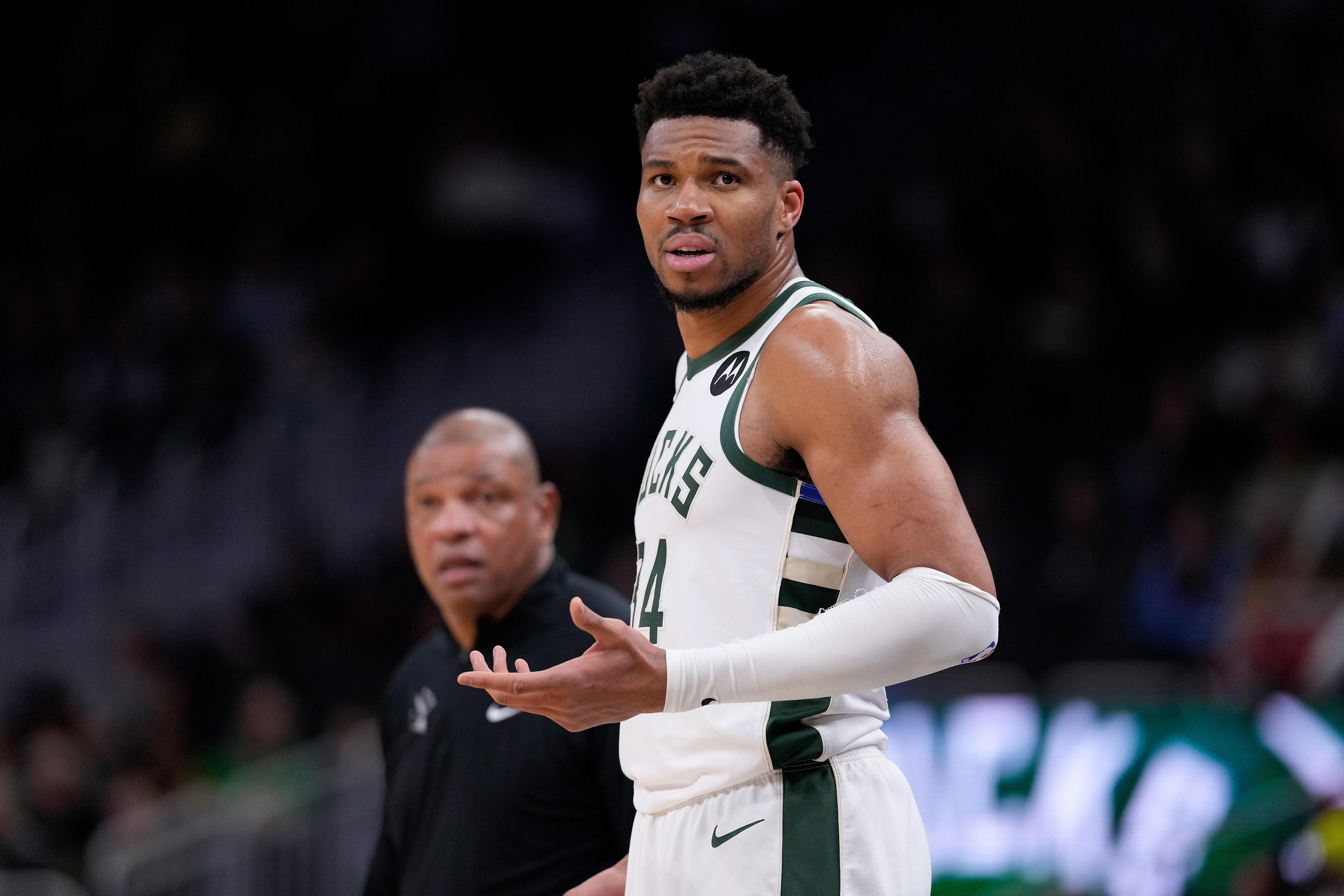 What to know about Suns' chances to land Giannis Antetokounmpo