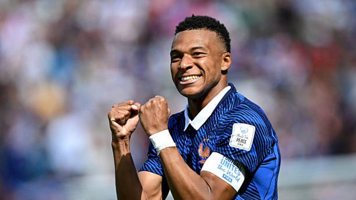 Mbbapé: "Si jugara para callar a los que me critican tendría que jugar ...