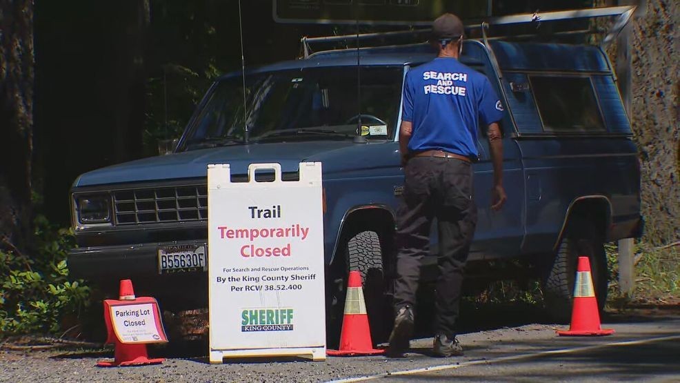 Bear charges teen hikers on Mount Si; one attacked, another hurt while ...