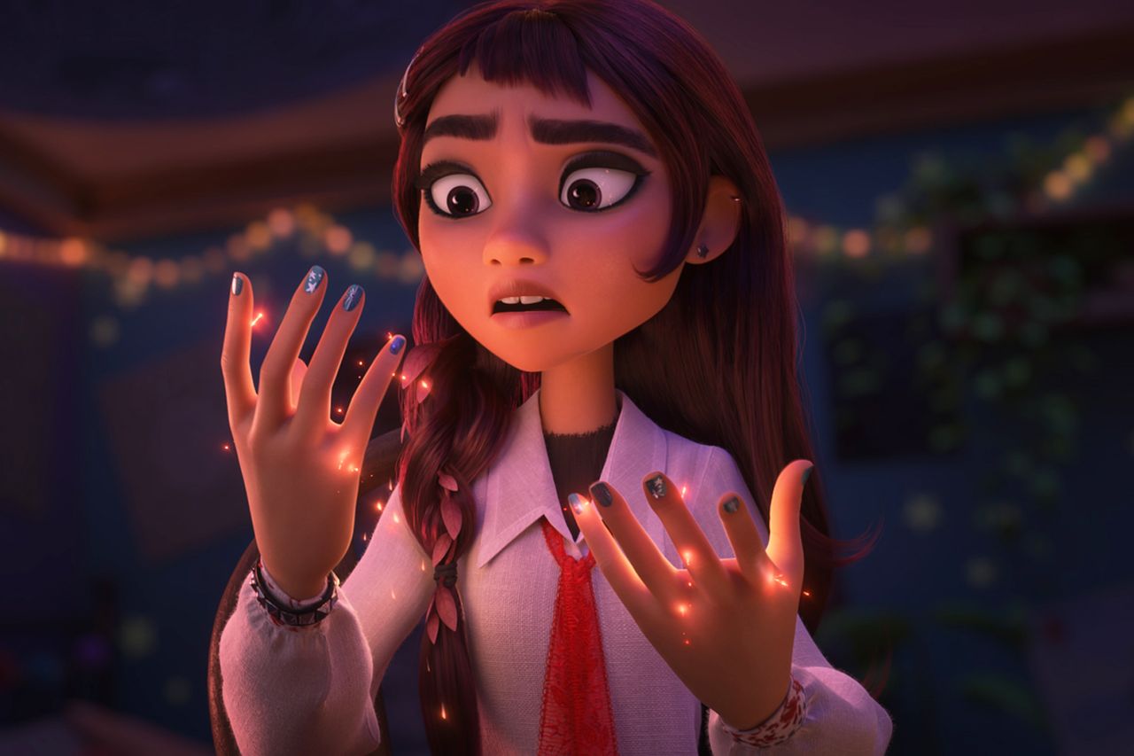Hailee Steinfeld becomes a teen with magical powers in Disney's first ...