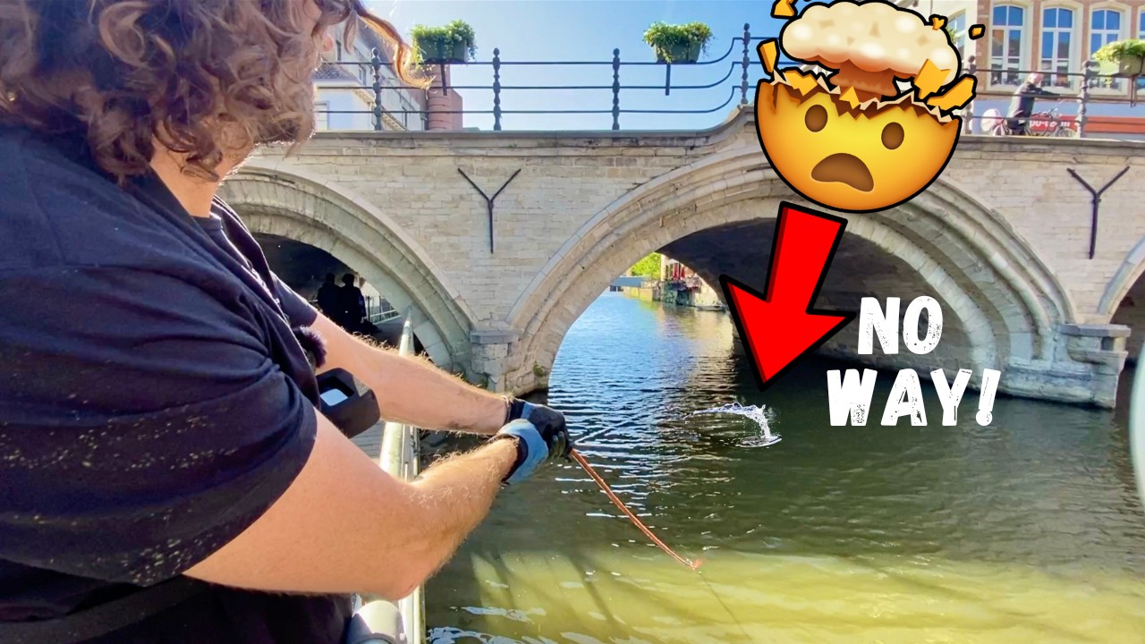 Enormous magnet fishing under an 800-year-old bridge!