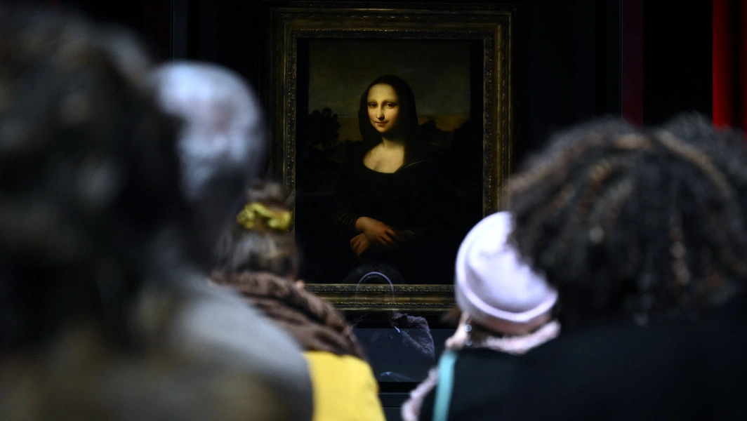 Three versions of the Mona Lisa
