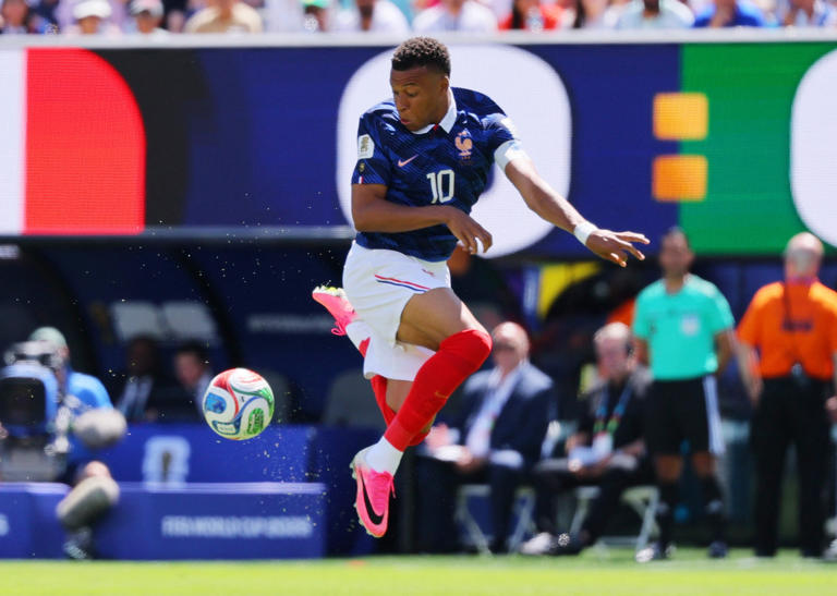 Kylian Mbappe brace sets high bar for France in 2026 FIFA World Cup
