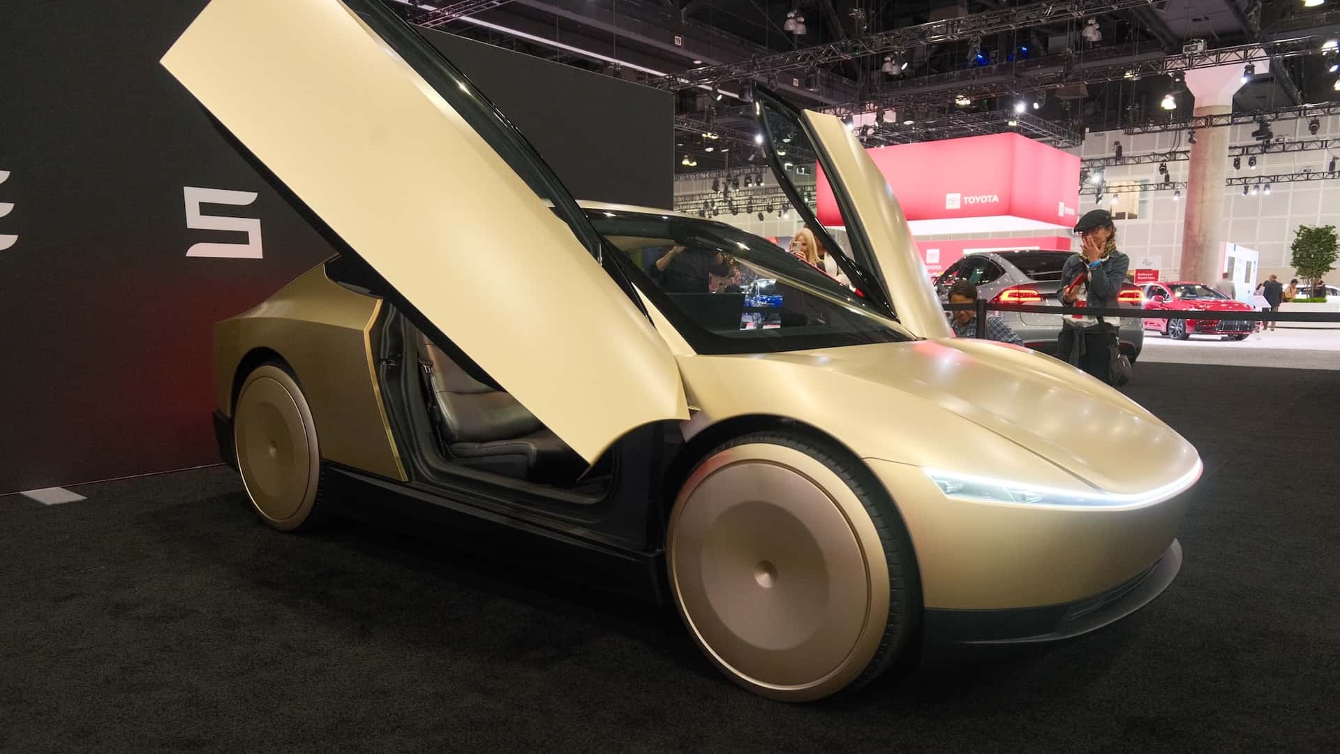 Full Tesla Cybercab specs: EPA documents confirm battery size, weight ...