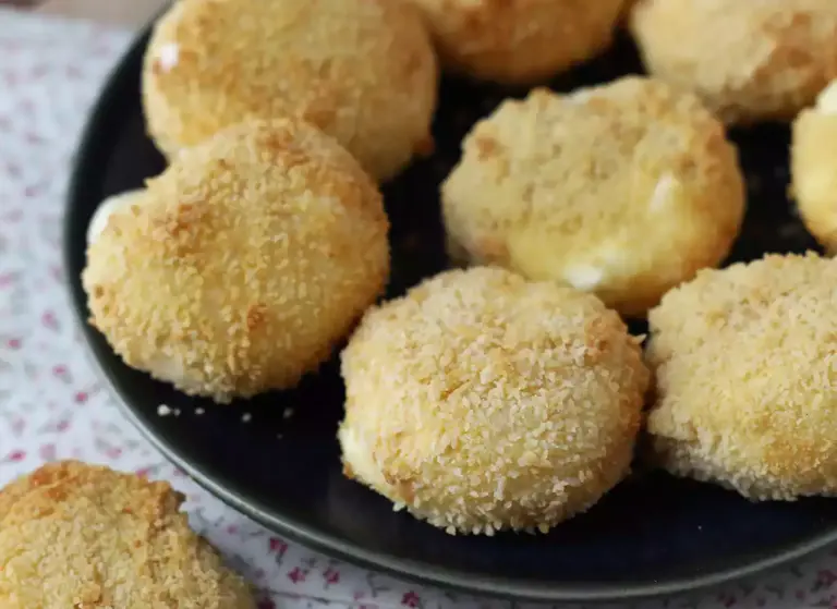 Breaded babybel cheese wheels in airfryer
