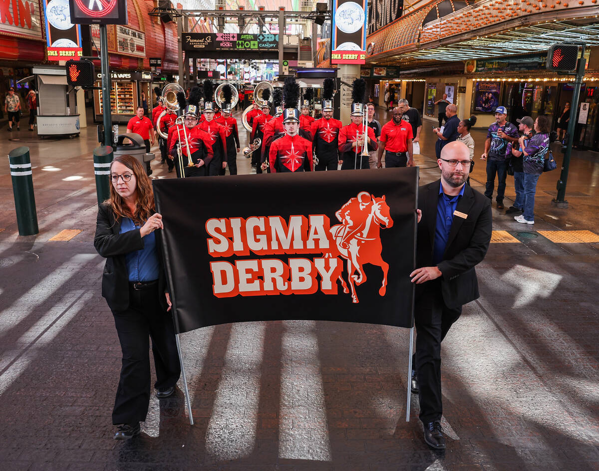 Downtown Las Vegas casino welcomes iconic mechanical horse-racing game