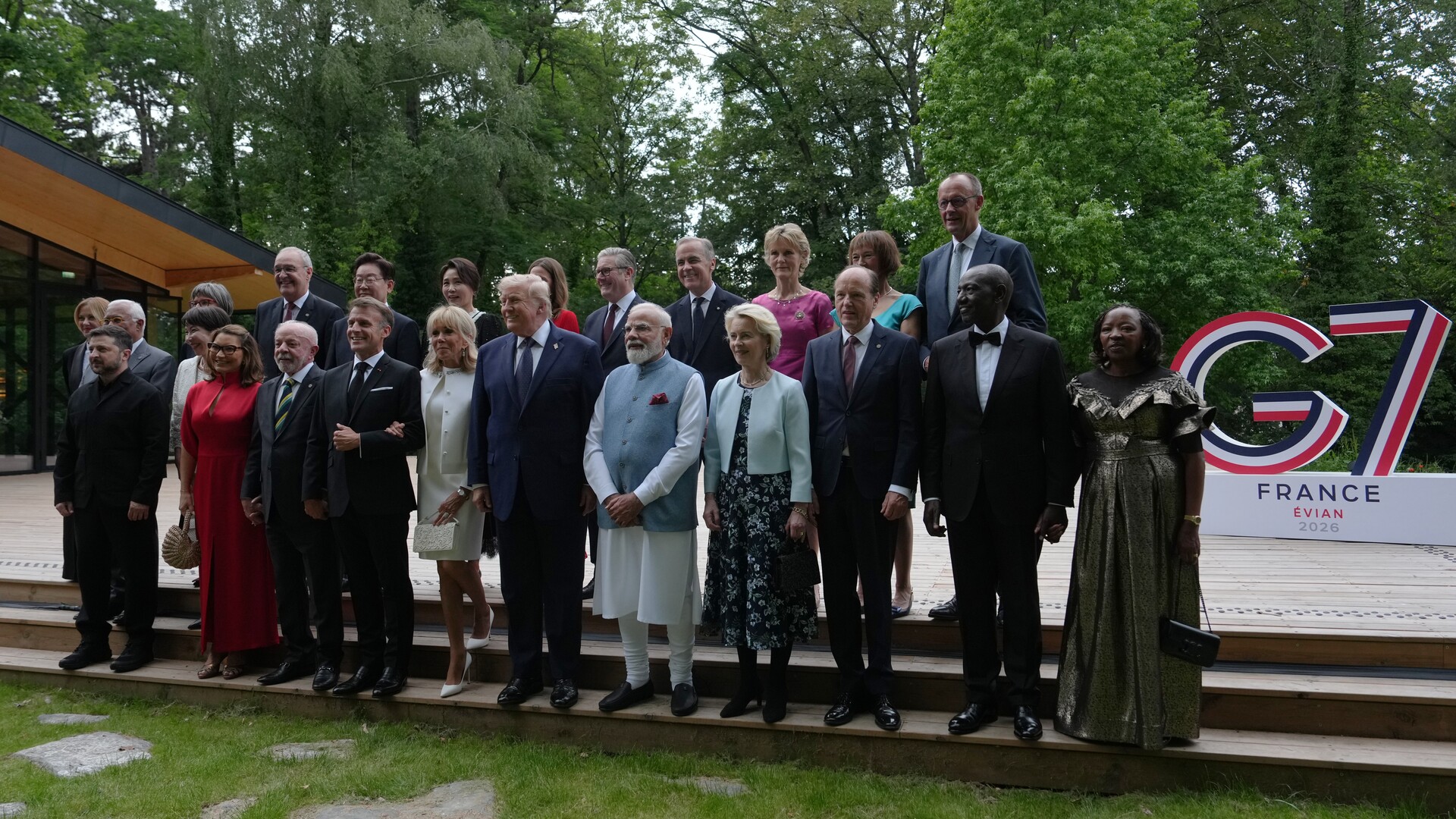 World leaders push to end Ukraine war