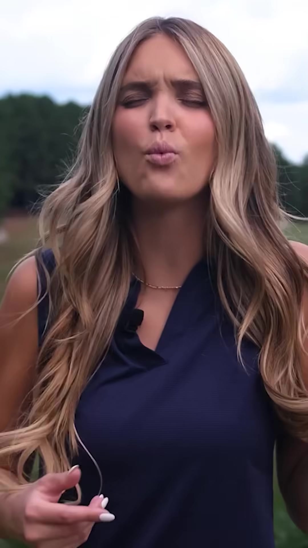Golf face-off: Paige vs. brother