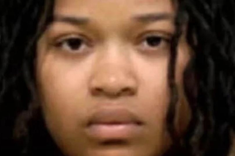 Pregnant woman and sister allegedly stab restaurant worker and throw ...